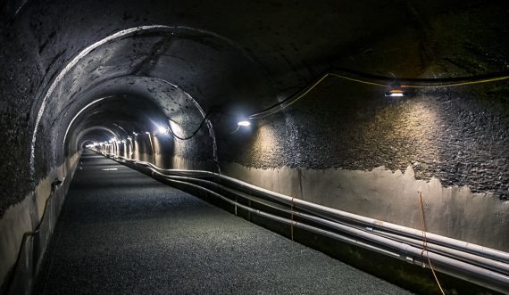 Mud Mountain Dam 9-Foot Tunnel Rearmoring - Garney Construction